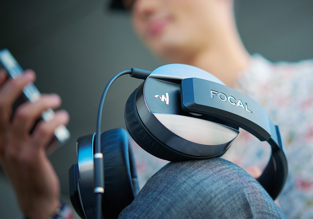 How to Choose Headphones: Headphone Types, Features & Accessories